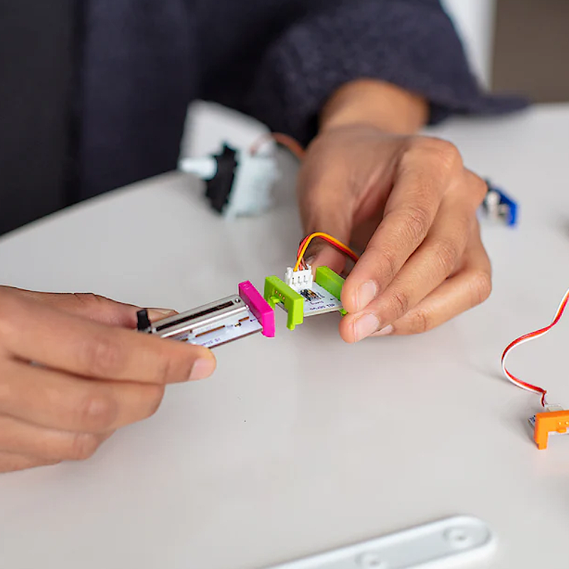 Sphero LttleBits Makerspace Invention Wall - 670-0074